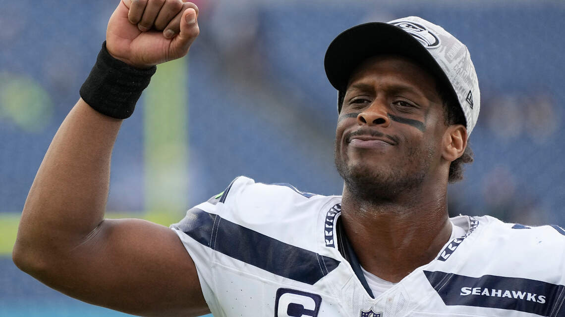 Pete Carroll, Geno Smith Russell Wilson in Seahawks 2-minute | Tacoma ...