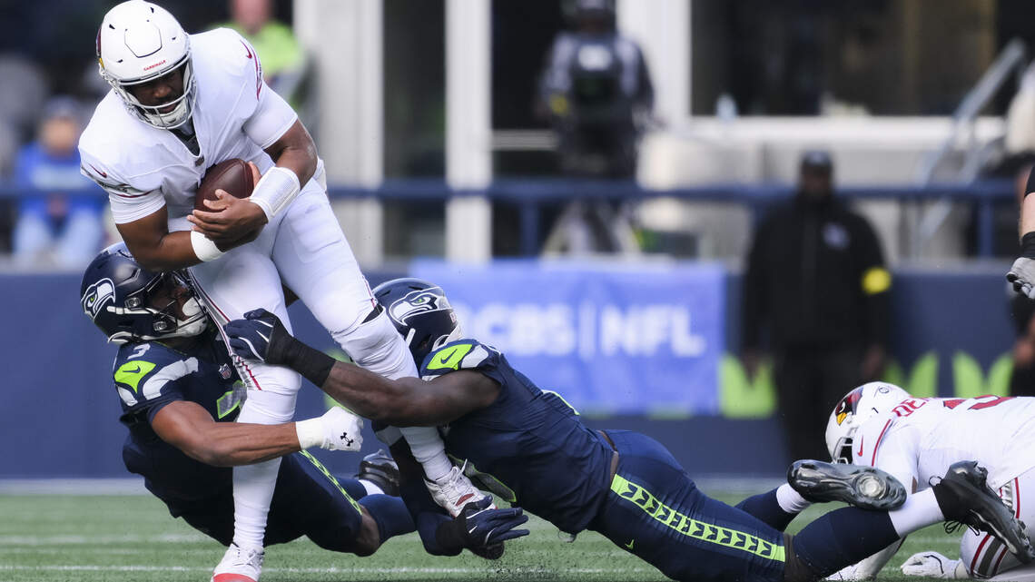 DeMarcus Lawrence Seahawks maul Jacoby Brissett rout Arizona | Tacoma ...