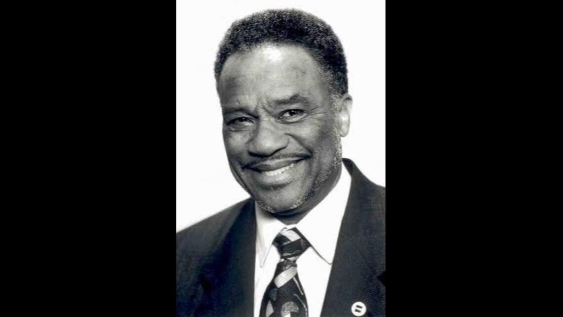 Thomas Dixon, founder of the Tacoma Urban League, has died | Tacoma ...