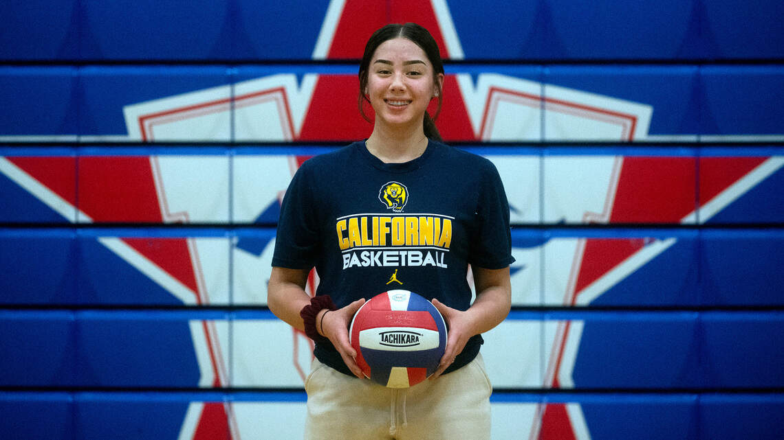 Versatility key for Washington volleyball standout Sirena Peredo ...