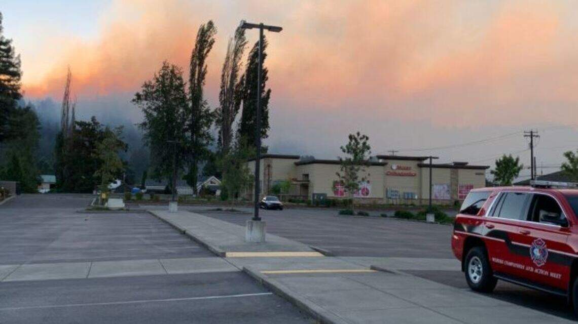 SR 410 shut down for wildfire in Sumner-Bonney Lake area | Tacoma News ...