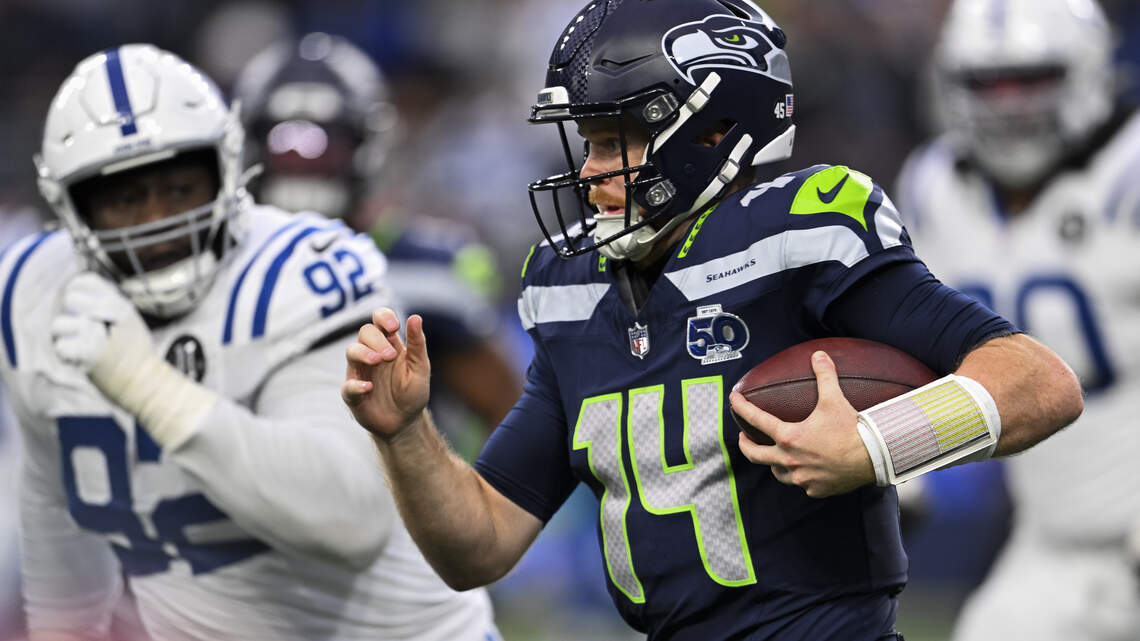 Seahawks QB Sam Darnold can silence doubters — or can he? | Modesto Bee