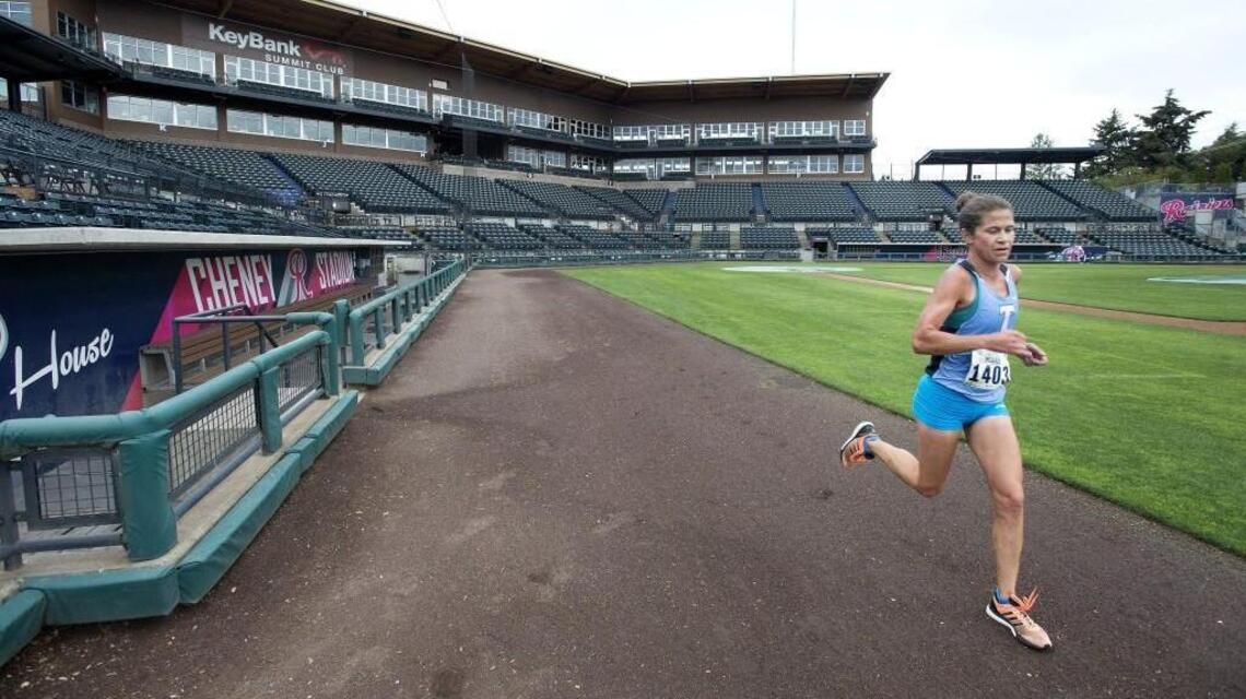 Kate Landau easily wins overall title at Tacoma Narrows Half Marathon ...